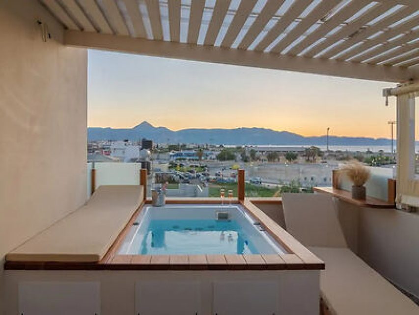 Where to Stay in Crete - a MUST READ Guide with Prices!