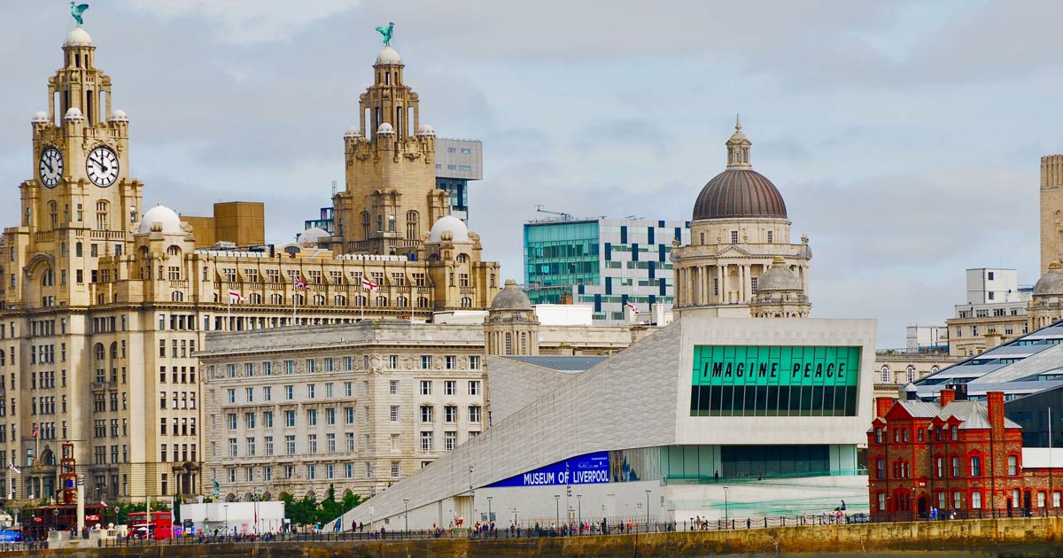 6 Best Areas Where to Stay in Liverpool in 2026 (w/Hotels!)