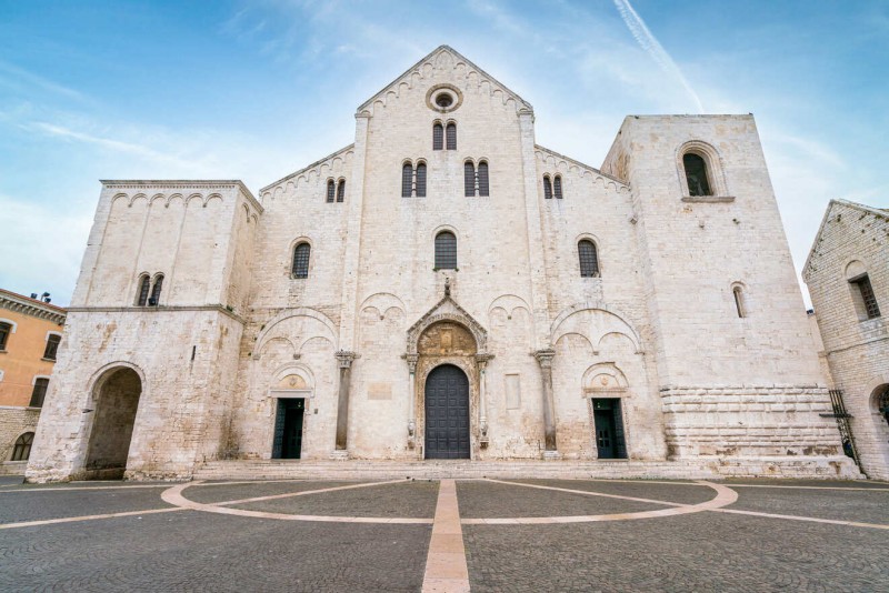 Where to Stay in Bari: 5 Epic Areas + TOP Hotels for 2024