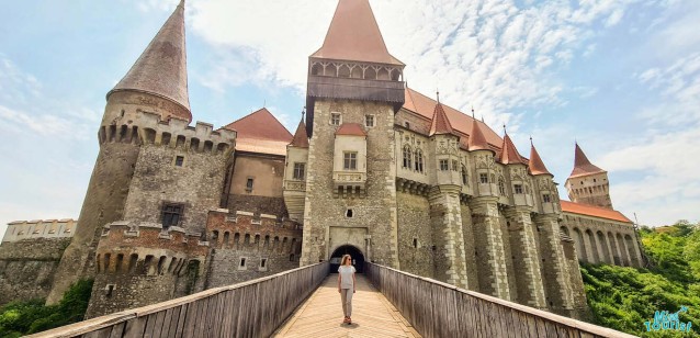 A Fun Guide to Visiting 9 Romanian Castles (By a Local)