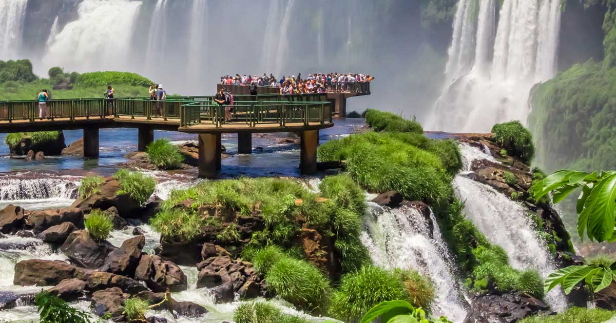 14 Best Iguazu Falls Tours • from Argentina and Brazil