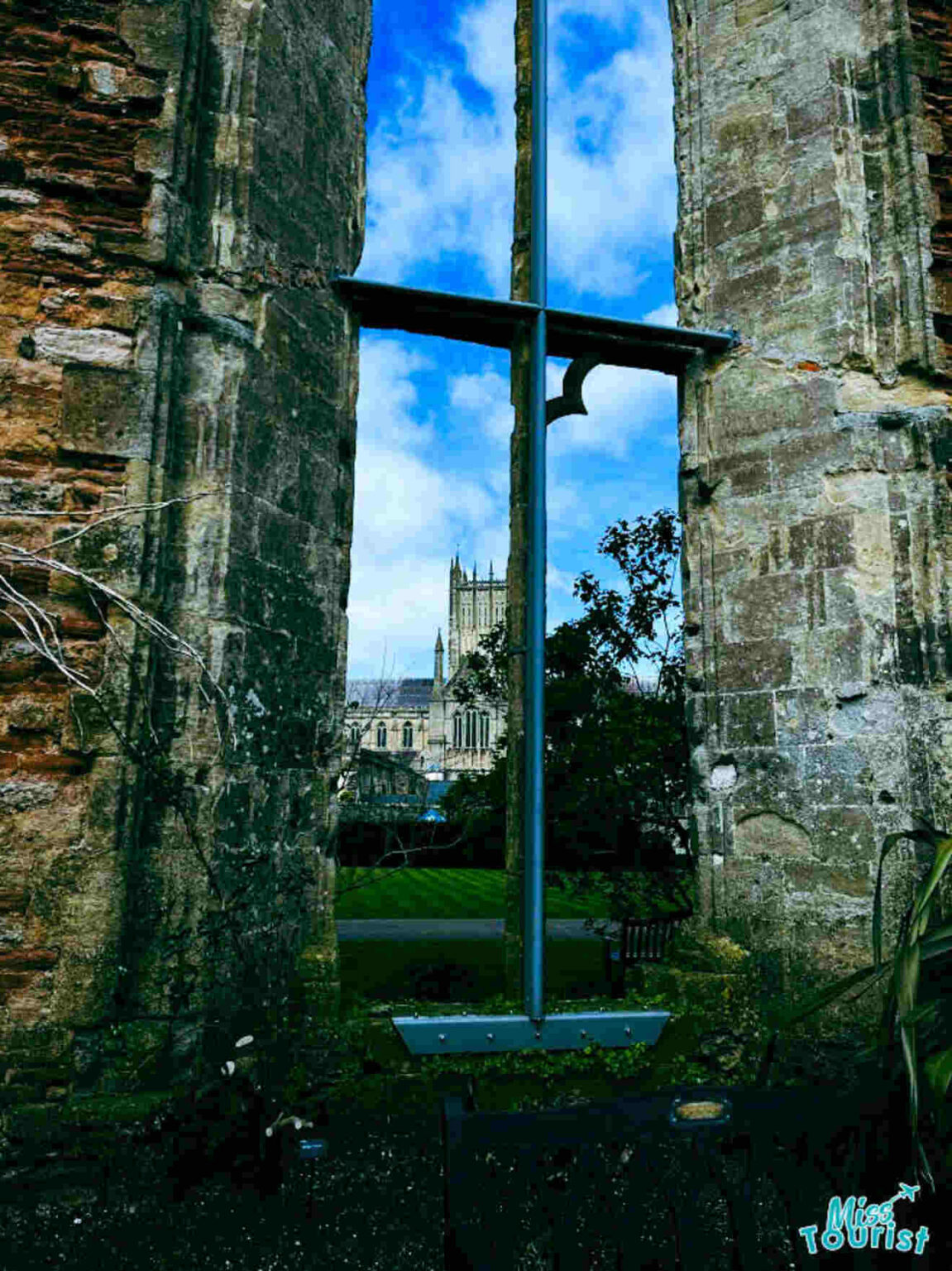 14 Things to Do in Wells, Somerset: England's Smallest Town