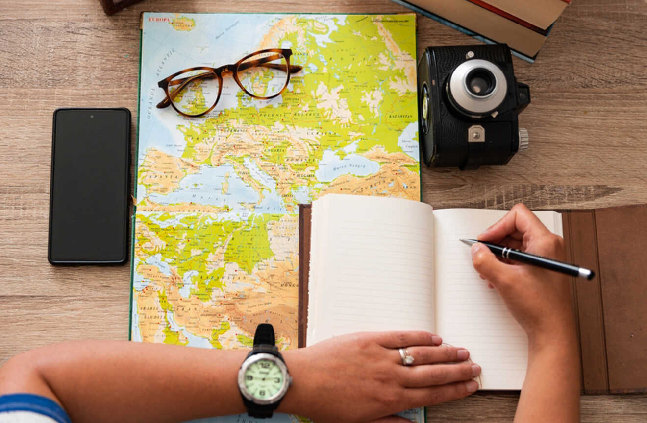 40+ Creative Travel Journal Prompts (Beginner-Friendly)